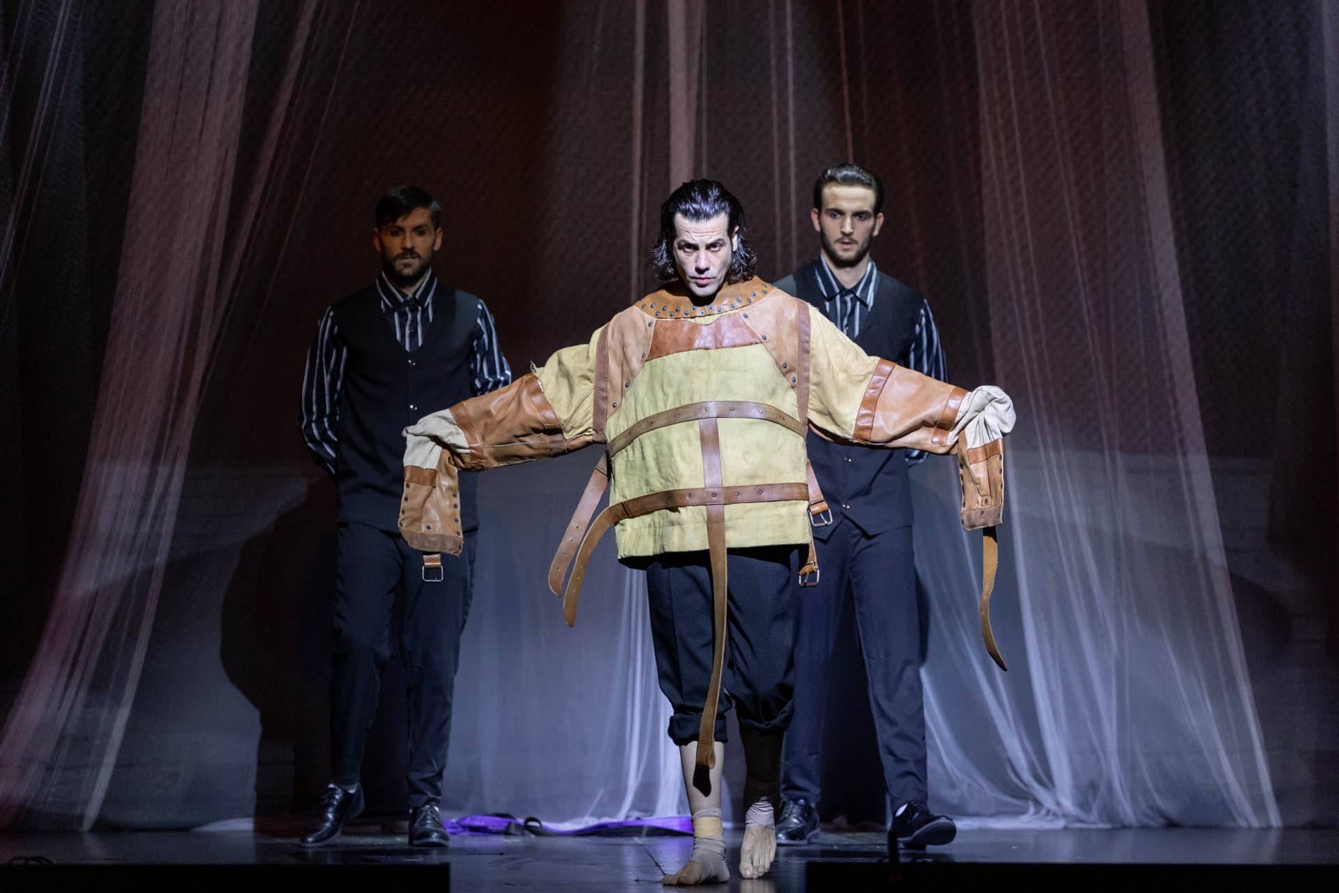 Houdini vuelve del más allá para repasar su vida en el Teatro Flumen ...