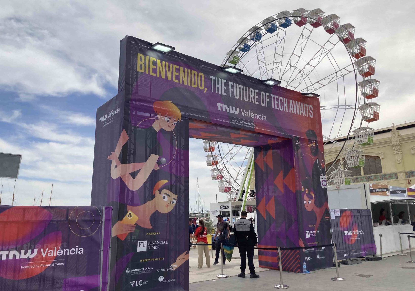 LA PODEROSA PUNTA DE INNOVACIÓN DE VALENCIA - Valencia City